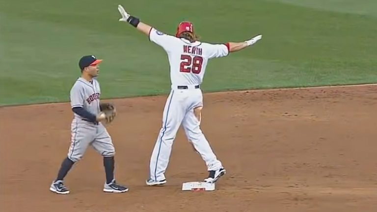 How Does Scoring Work In Baseball? - Metro League