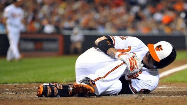 10 Most Common Baseball Injuries: Symptoms, Me - Metro League