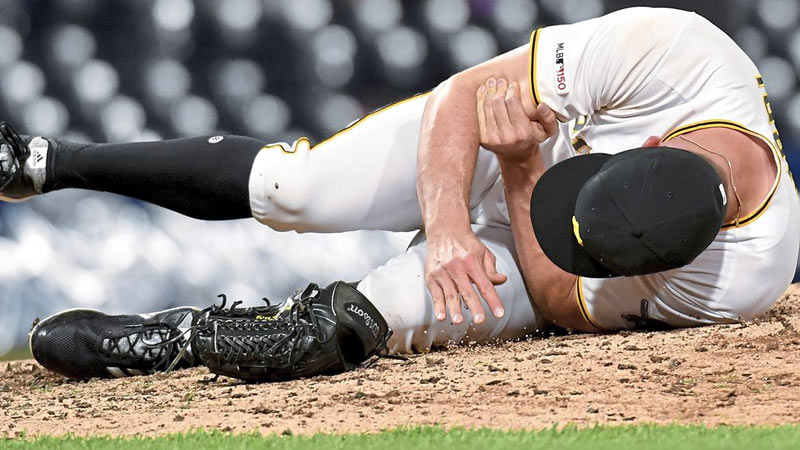 10 Most Common Baseball Injuries Symptoms Me Metro League 10 Most Common Baseball Injuries Symptoms Me Metro League