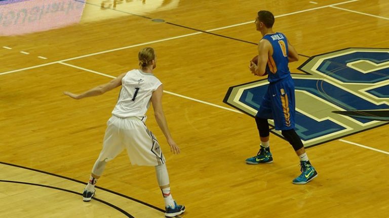 What Is a Restricted Area in Basketball: a Complete Guide - Metro League