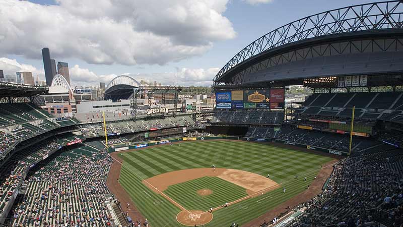 Roaring Crowds: Exploring the Loudest MLB Stadiums - Metro League