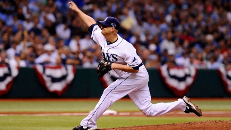 How to Throw A Rising Fastball Pitch? [Mastering the Art of Throwing a ...