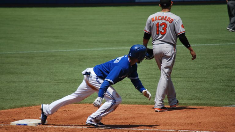 What Are Tagging Up Rules in Baseball (+ MLB Rules Defined) - Metro League