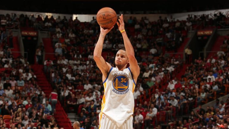 What Makes Steph Curry's Jumpshot Unique? - Metro League