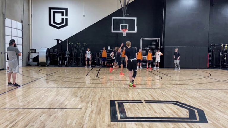 Basketball High And Low Post Offense - Metro League