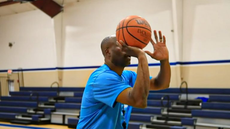 What Is a Set Shot in Basketball? - Metro League