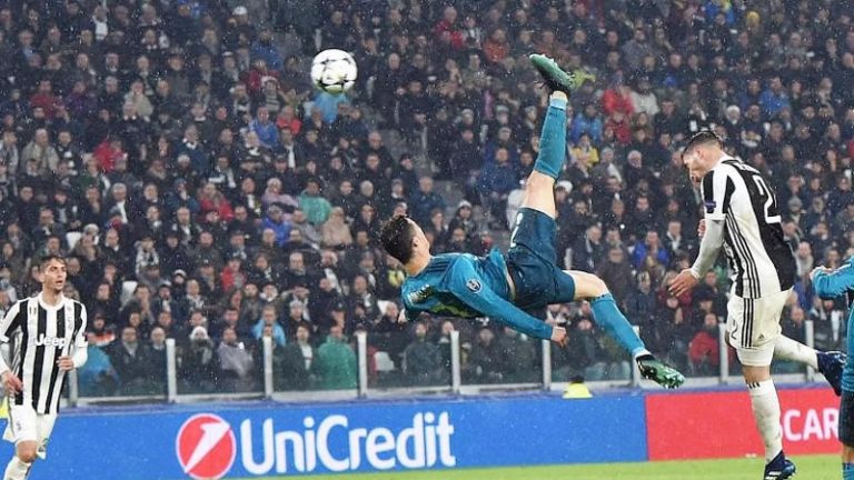 A Guide to Different Types of Soccer Shots - Metro League