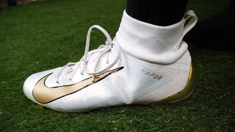 Football Cleats: Enhancing Performance and Safety on the Field - Metro ...