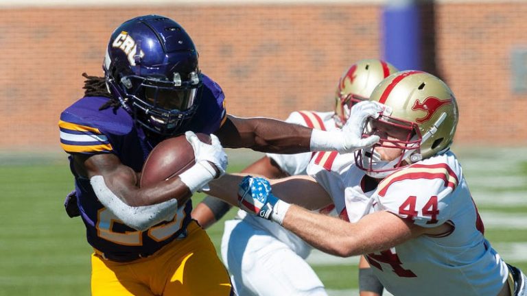 Exploring the Dynamic Strategy: Football Split Back Formation - Metro ...