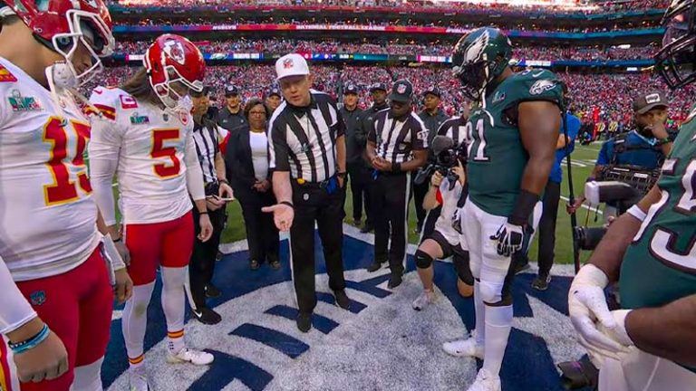 The Decisive Ritual: Unraveling the Football Coin Toss - Metro League