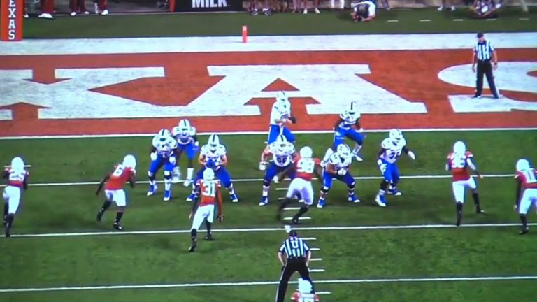 Mastering the Football Screen Pass: A Strategic Offensive Play - Metro ...