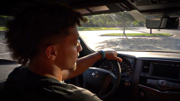 What Kind of Car Does Patrick Mahomes Drive? - Metro League