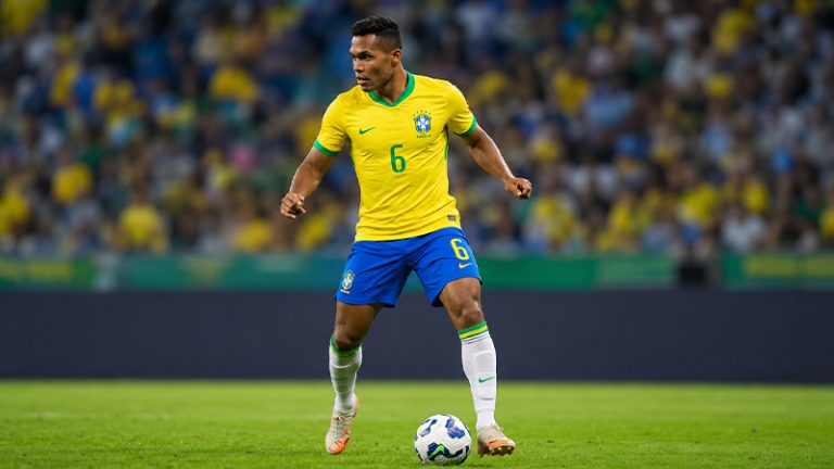 What Is Alex Sandro’s Nationality? Full Career And Background - Metro ...